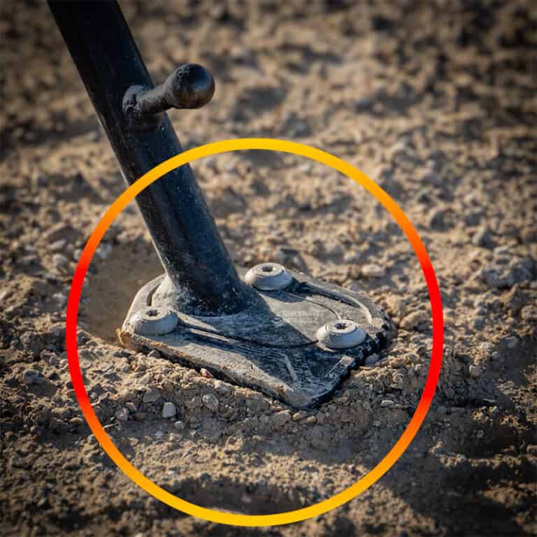 Motorcycle Center Stand & Kickstand - When & How to Use Them ...